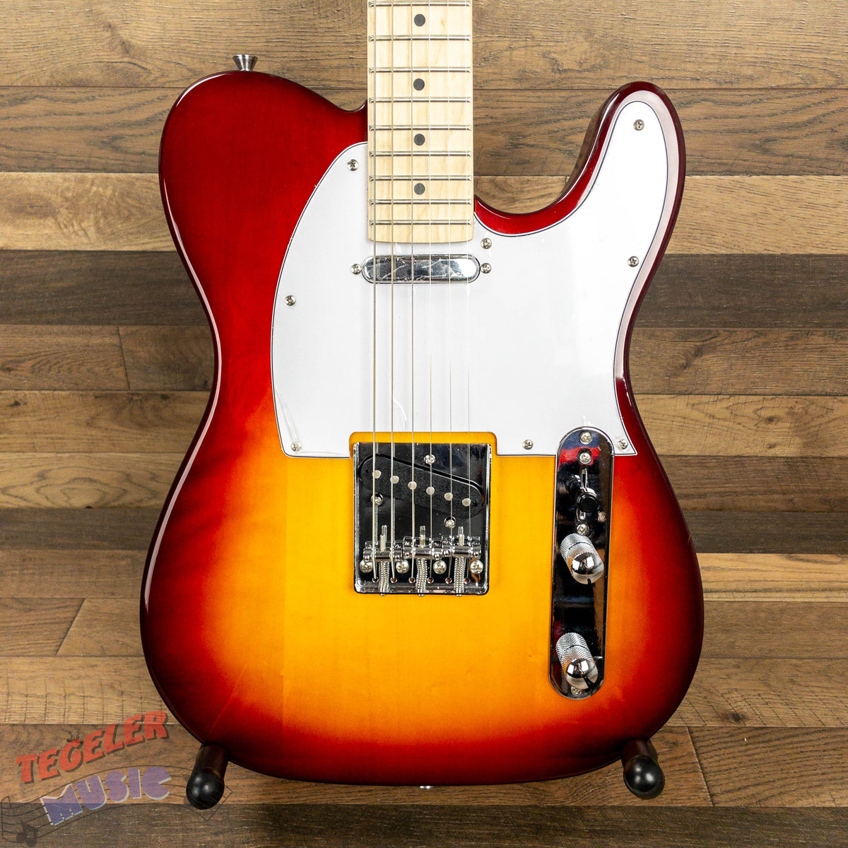 USED-Amati 30TCHG Electric Guitar Classic Body Shape, Sunburst Finish ...